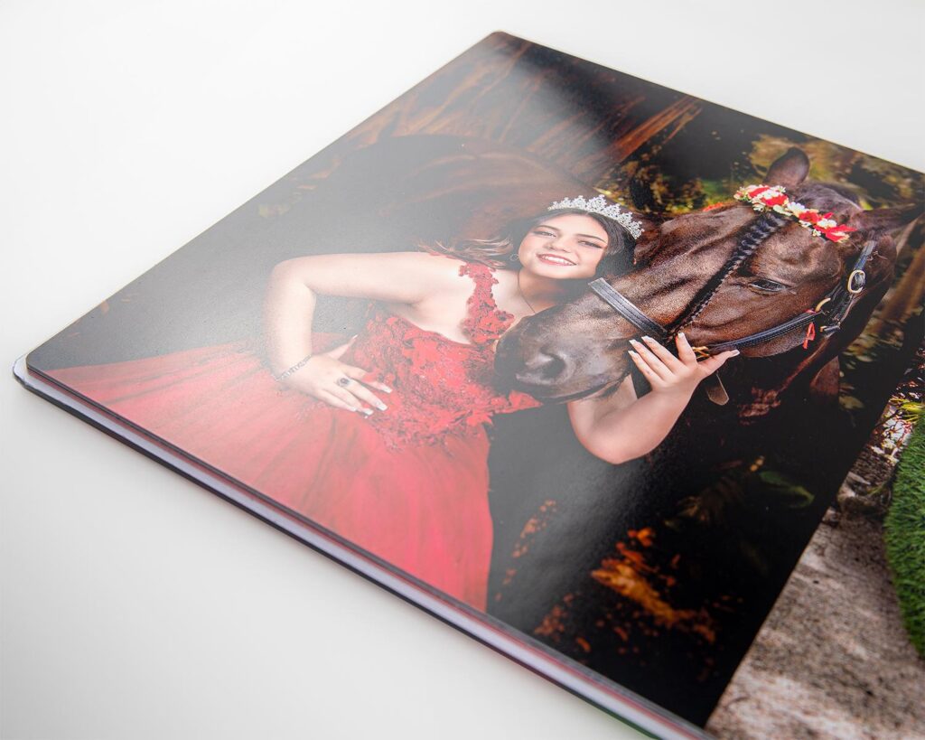 PRO LINE ALBUMS GLOSSY PRINTED COVER. 8.5″x11″
